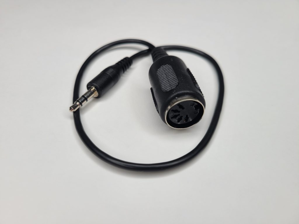 MIDI Adapter Cable – DIN to 1/8″ | Gecko Pedals